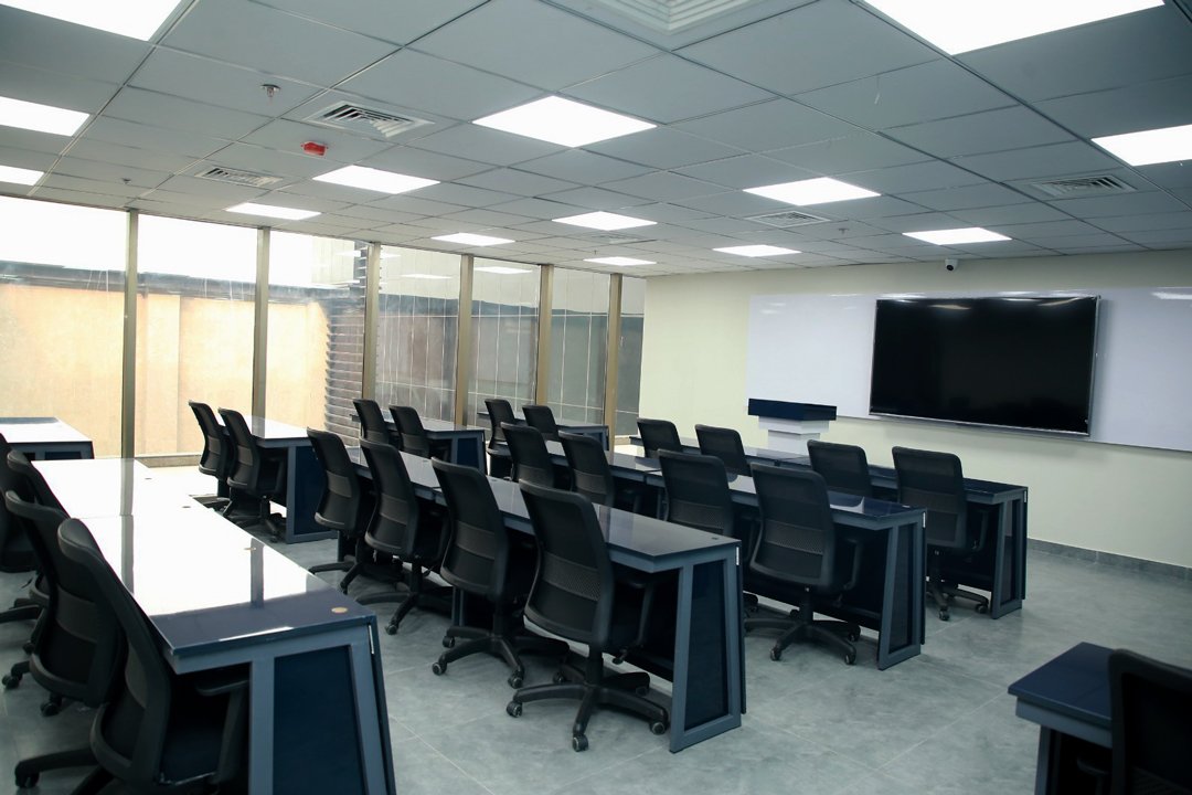 Pakistan Leading Computer Short Courses Institute - Career Institute